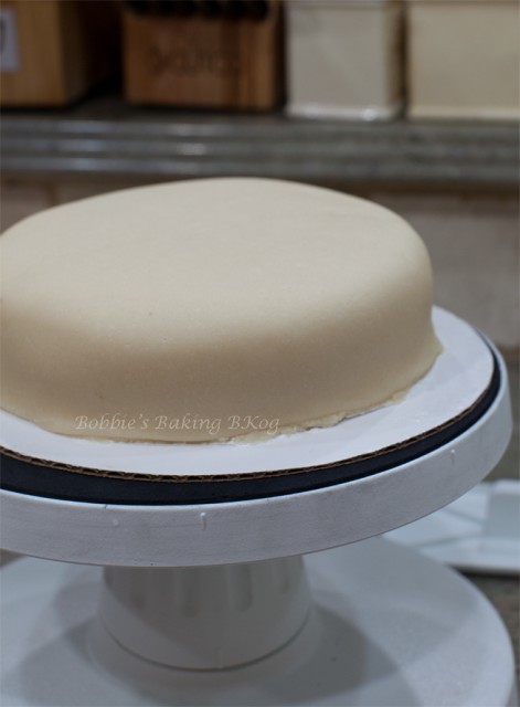 Ribbon and Rose, Fondant and Marzipan | Bobbies Baking Blog