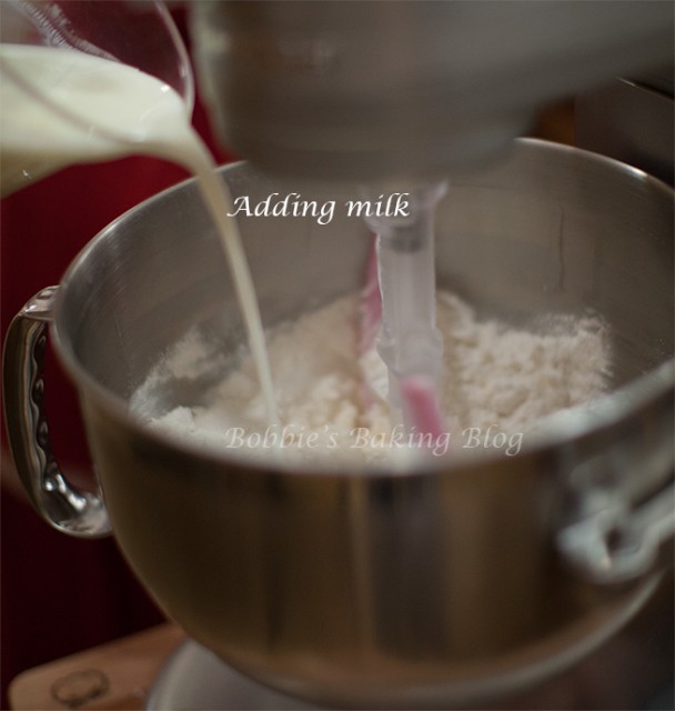 Cake Mixing Methods | Bobbies Baking Blog