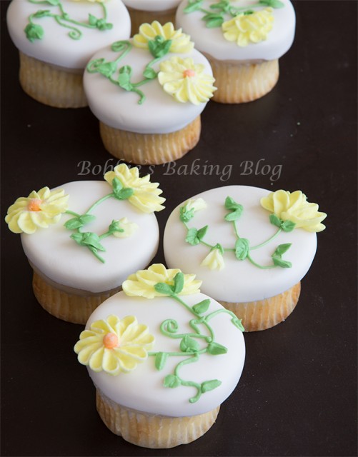 Daisies for a Baby Shower | Bobbies Baking Blog