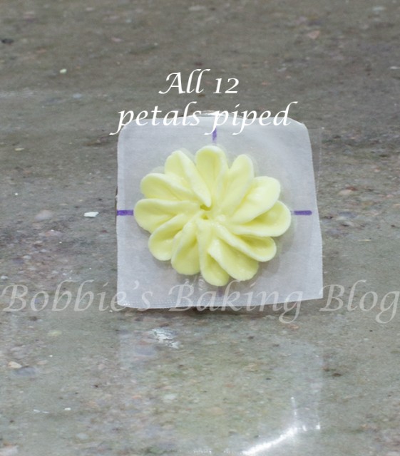 Daisies for a Baby Shower | Bobbies Baking Blog