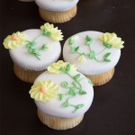 Royal Icing Daisies | Bobbies Baking Blog