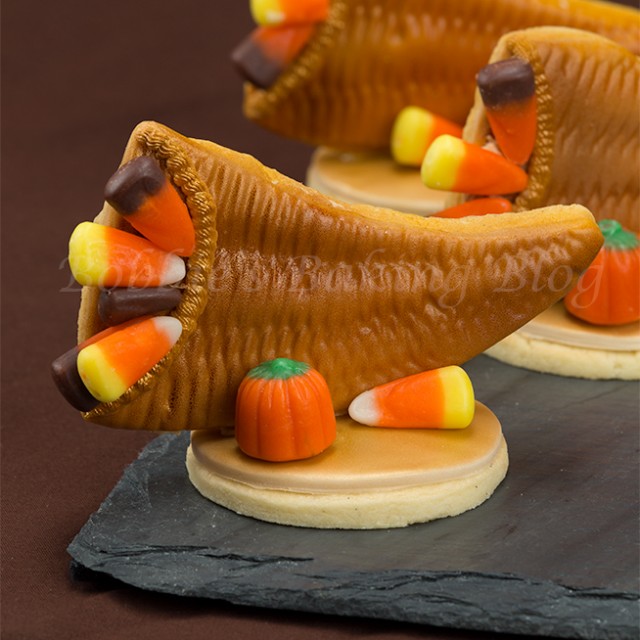 Airbrushed Cornucopia Sugar Cookies Tutorial | Bobbies Baking Blog