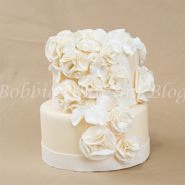 How to Create a Fashion Inspired Cake | Bobbies Baking Blog