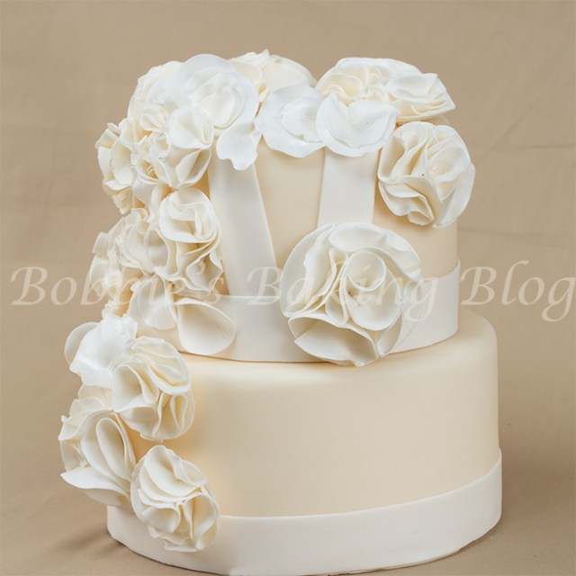 How to Create a Fashion Inspired Cake | Bobbies Baking Blog