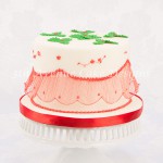 Bridgeless String-Work Holiday Cake | Bobbies Baking Blog