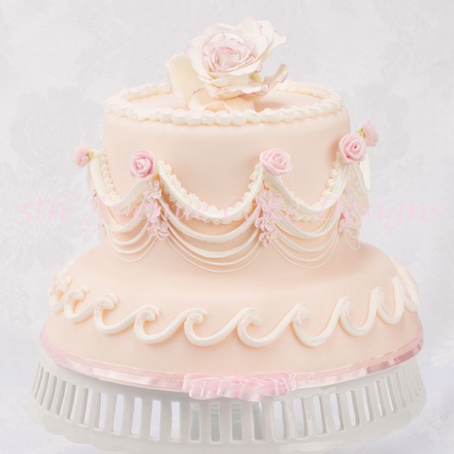 Learn More Lambeth Method of Cake Decorating | Bobbies Baking Blog